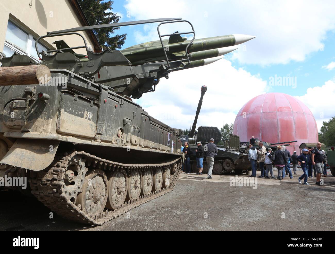 East german tanks hi-res stock photography and images - Alamy