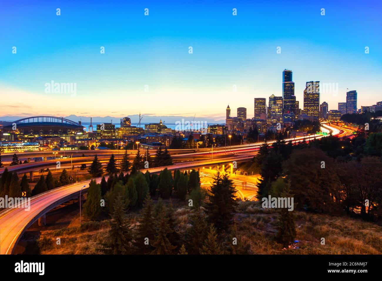 Seattle Cityscape at Dust, Washington, USA Stock Photo - Alamy