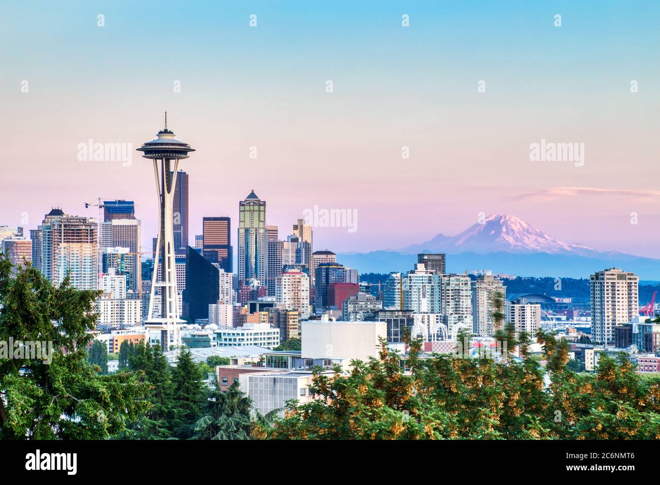 Mt Rainier Panoramic High Resolution Stock Photography and Images - Alamy