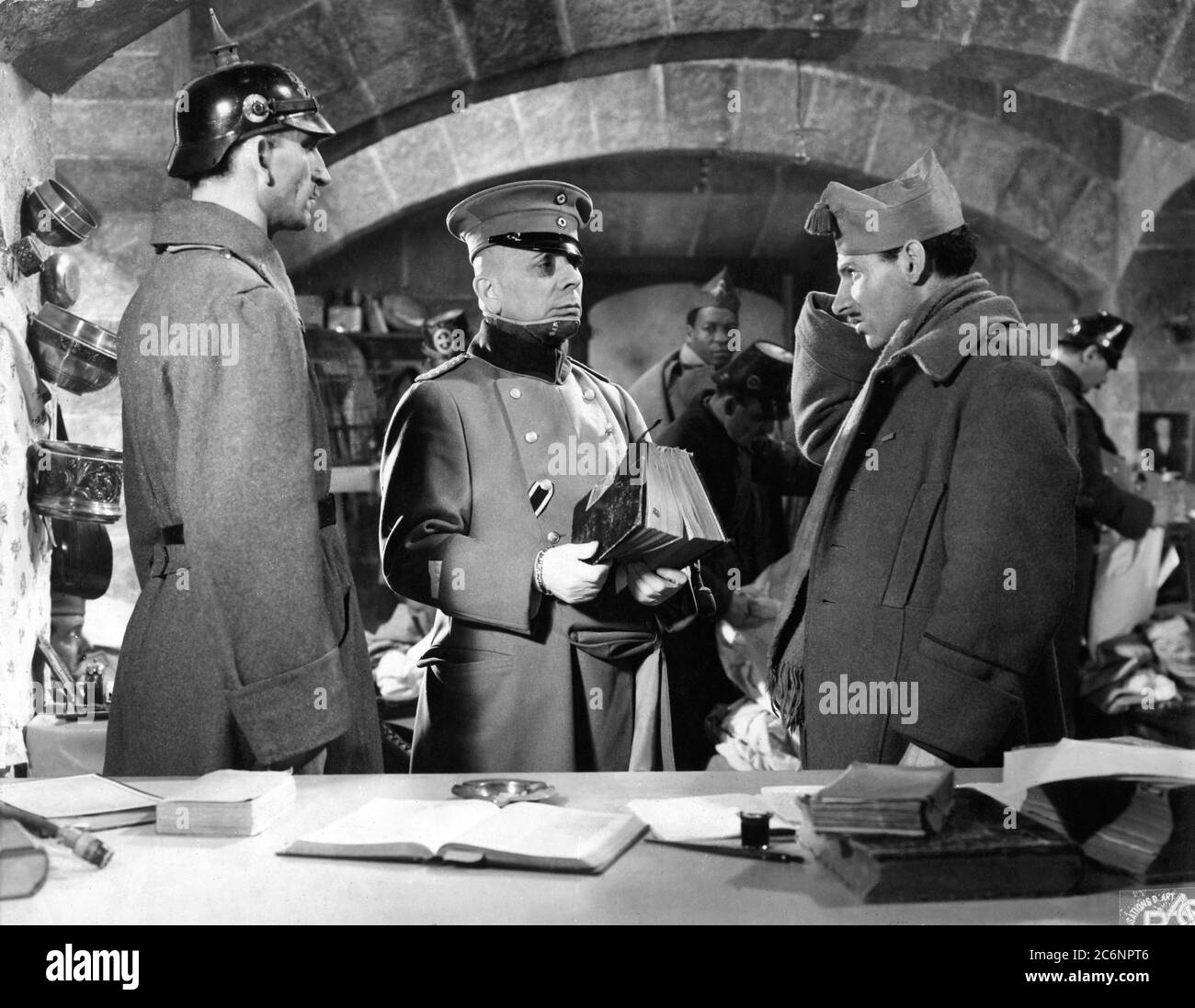 ERICH von STROHEIM in LA GRANDE ILLUSION / GRAND ILLUSION 1937 director ...