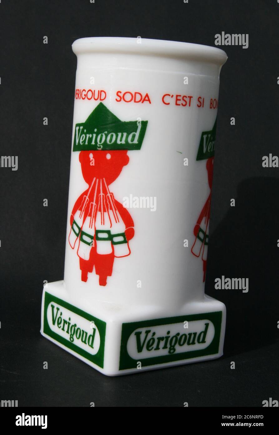 Porte paille soda Verigoud dessin Savignac vers 1955 Stock Photo - Alamy