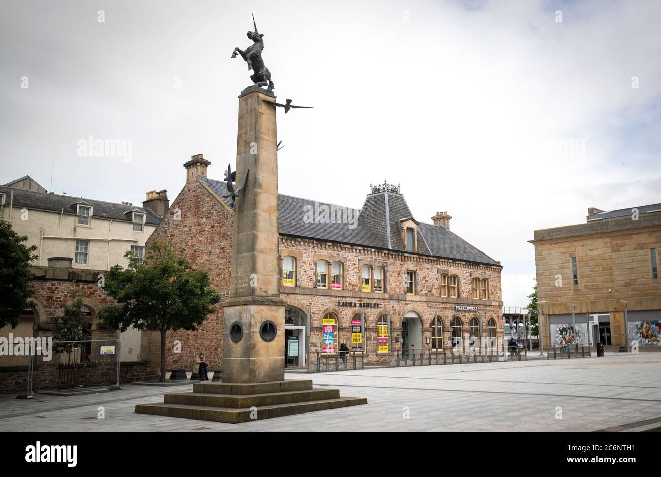 Falcon square mercat cross hi-res stock photography and images - Alamy