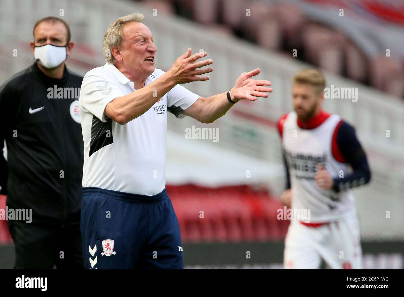 Middlesbrough manager Neil Warnock during the Sky Bet Championship ...