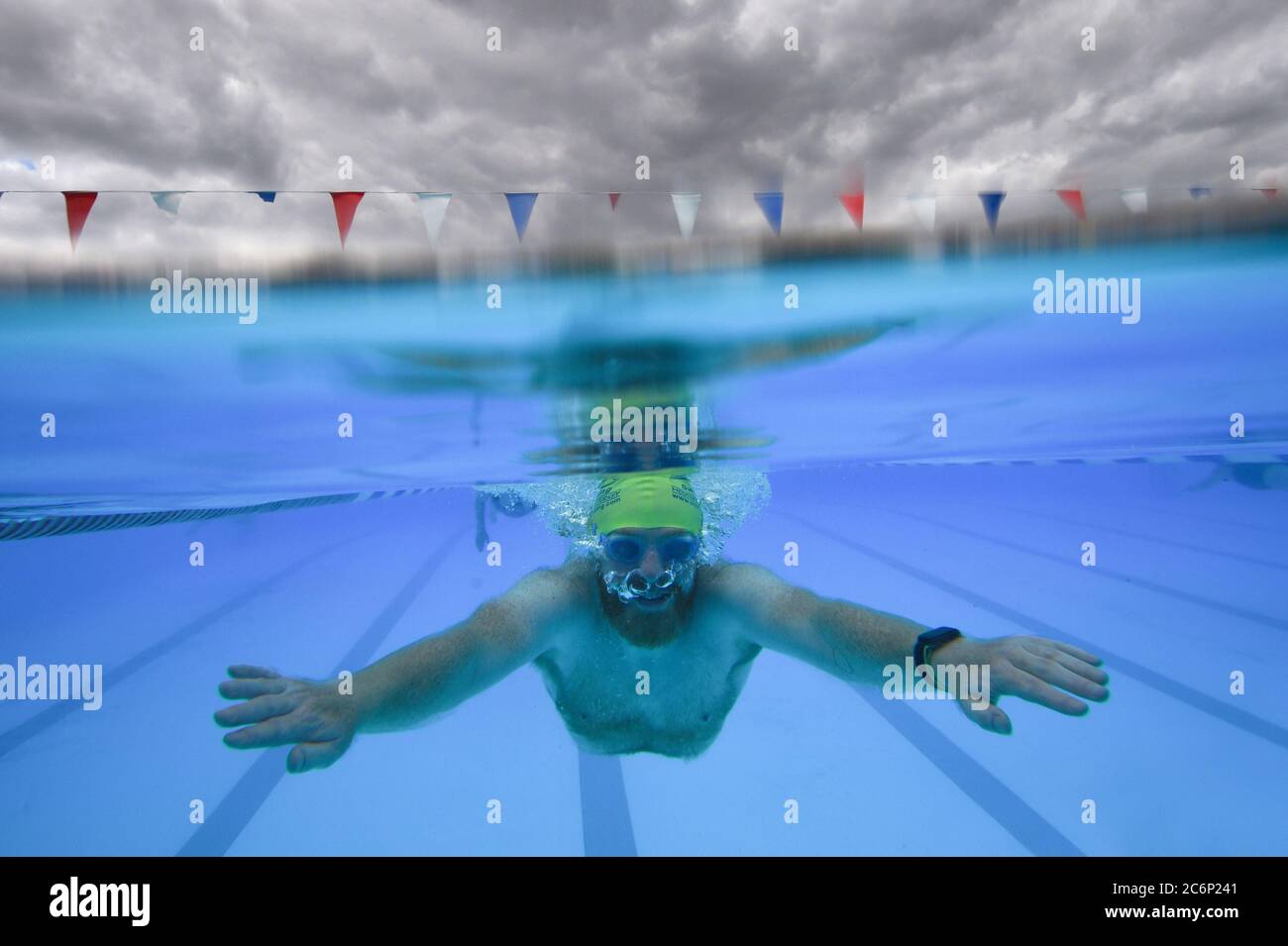 Charlton lido and lifestyle club hi-res stock photography and images ...