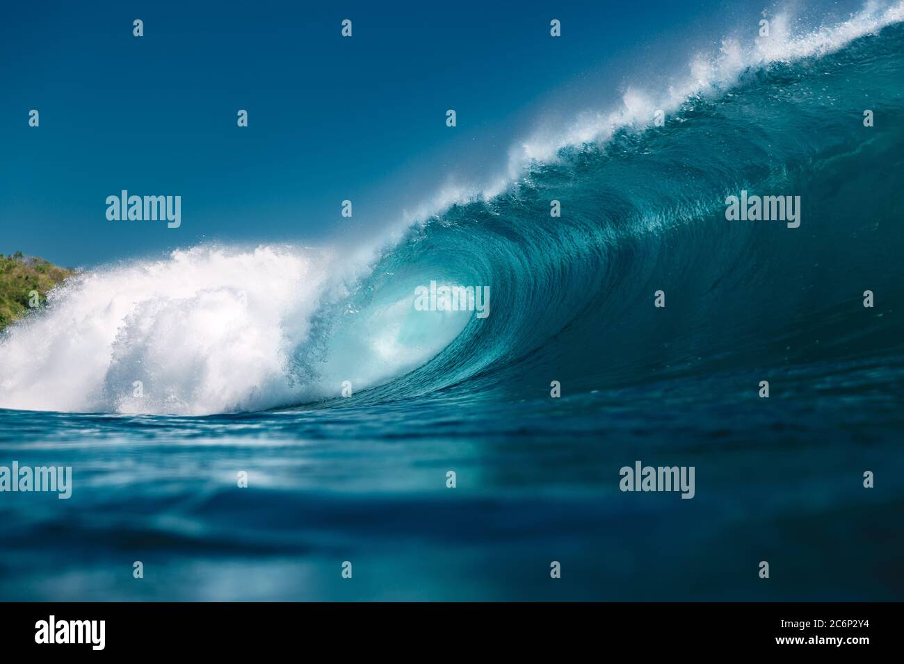 Blue barrel wave in ocean. Wave and sky in Bali Stock Photo - Alamy