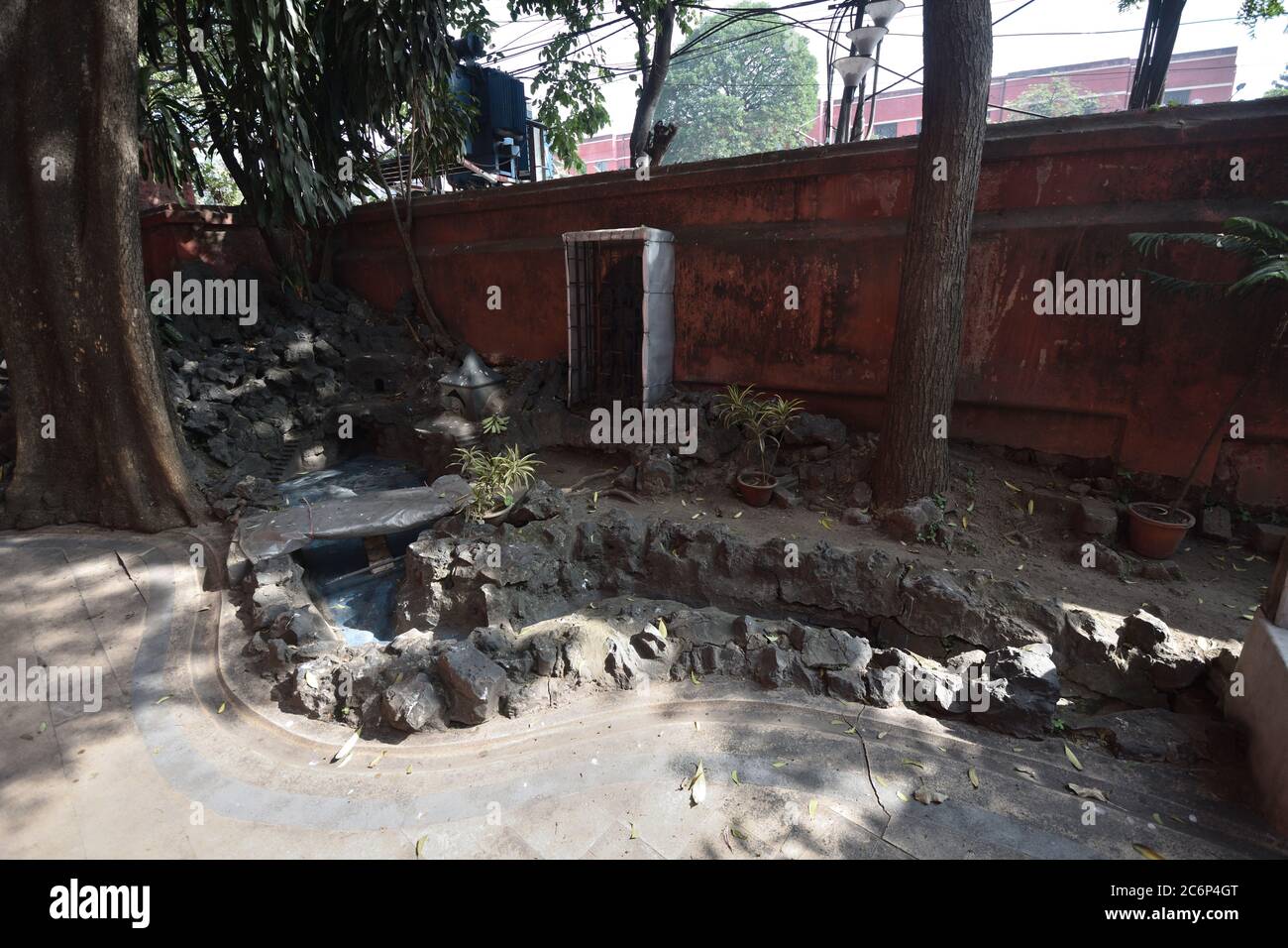 Rock Garden of Acharya Bhaban (built in 1902). Residence of Sir ...