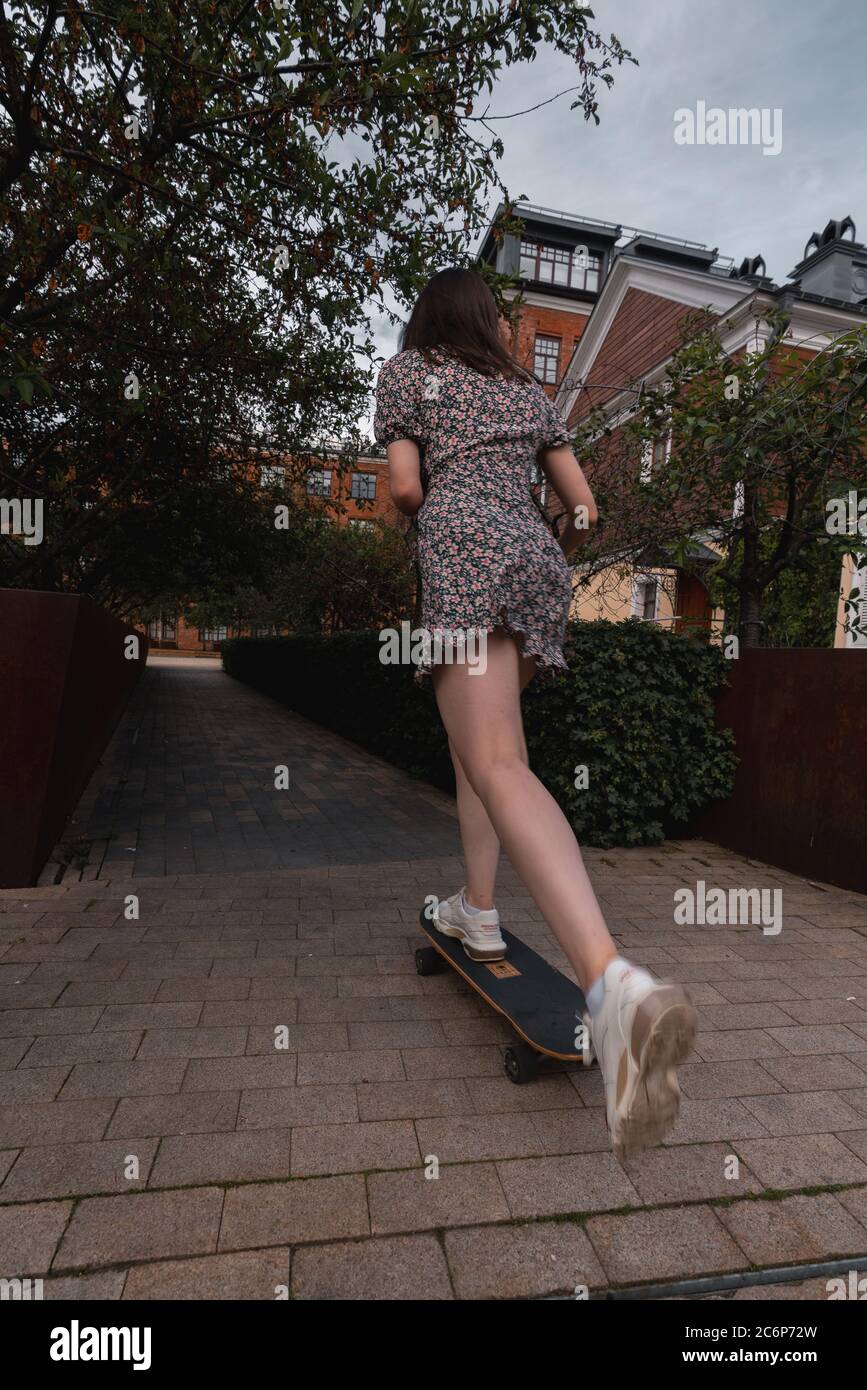 Disabled girl skating hi-res stock photography and images - Alamy