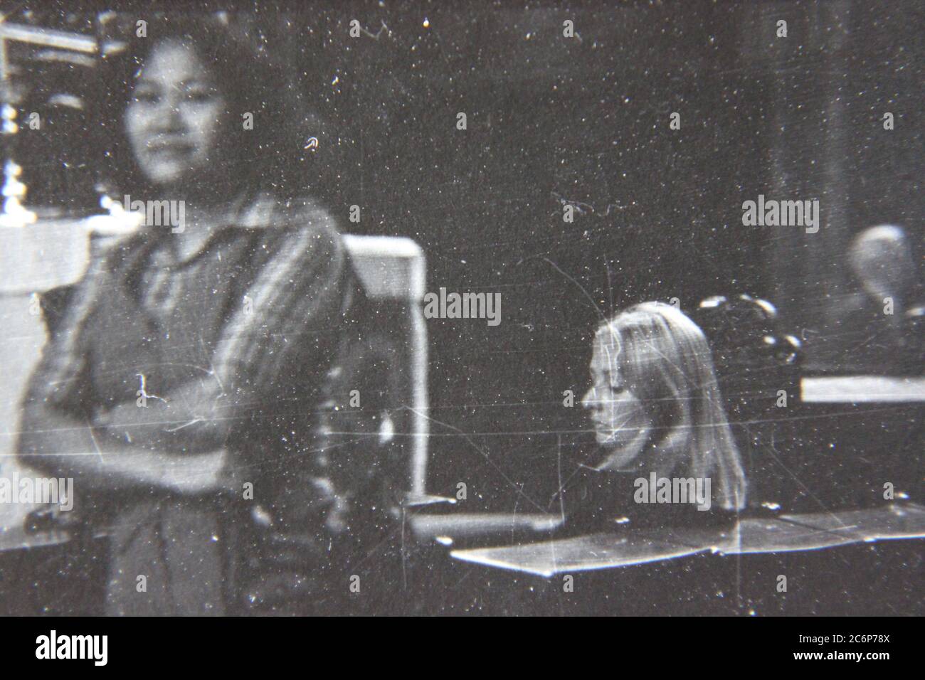 Shop girl 70s hi-res stock photography and images - Alamy