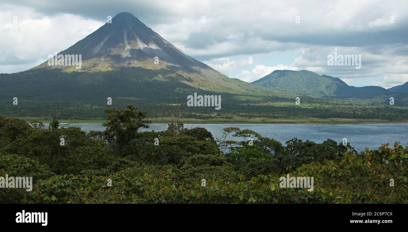 Volcanes De Costa Rica
