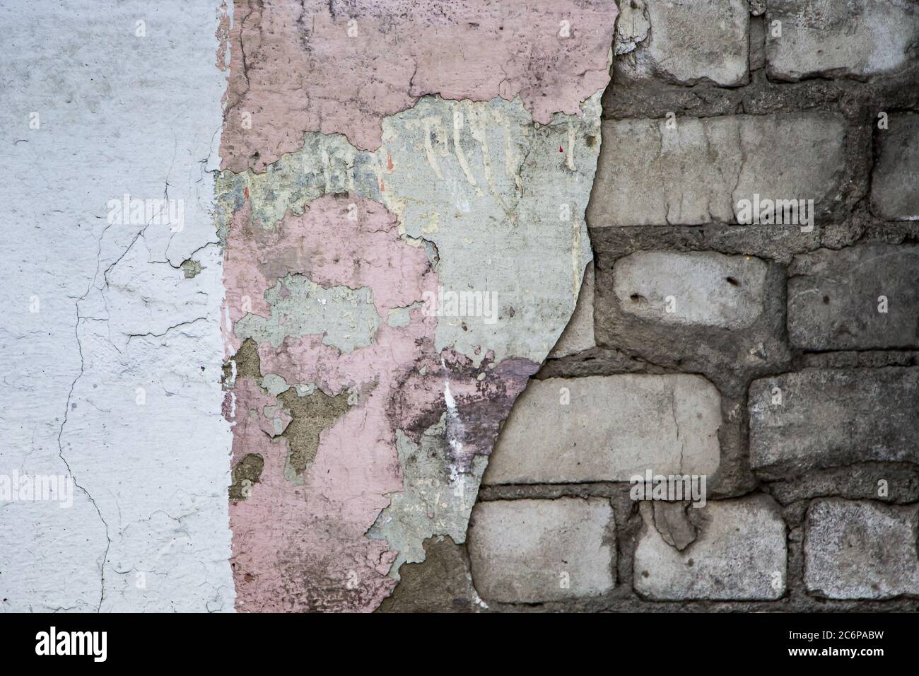 Crumbling stucco hi-res stock photography and images - Alamy