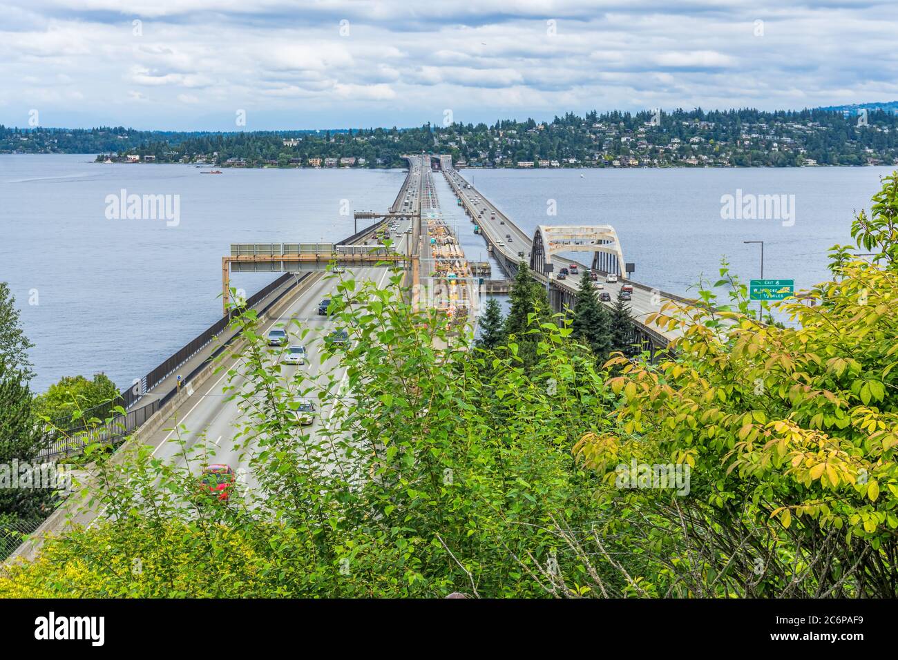 Interstate 90 floating brdiges in Seattle, Washington Stock Photo - Alamy