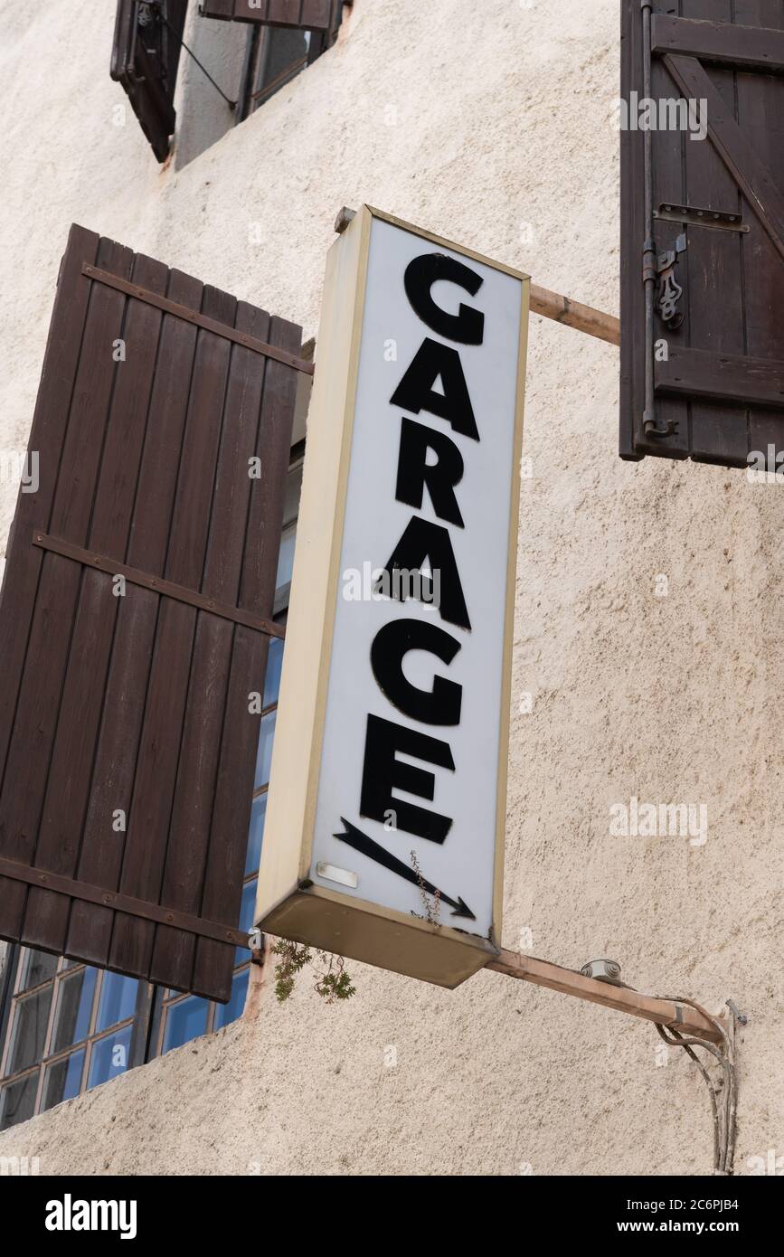 Vintage garage retro banner hi-res stock photography and images - Alamy