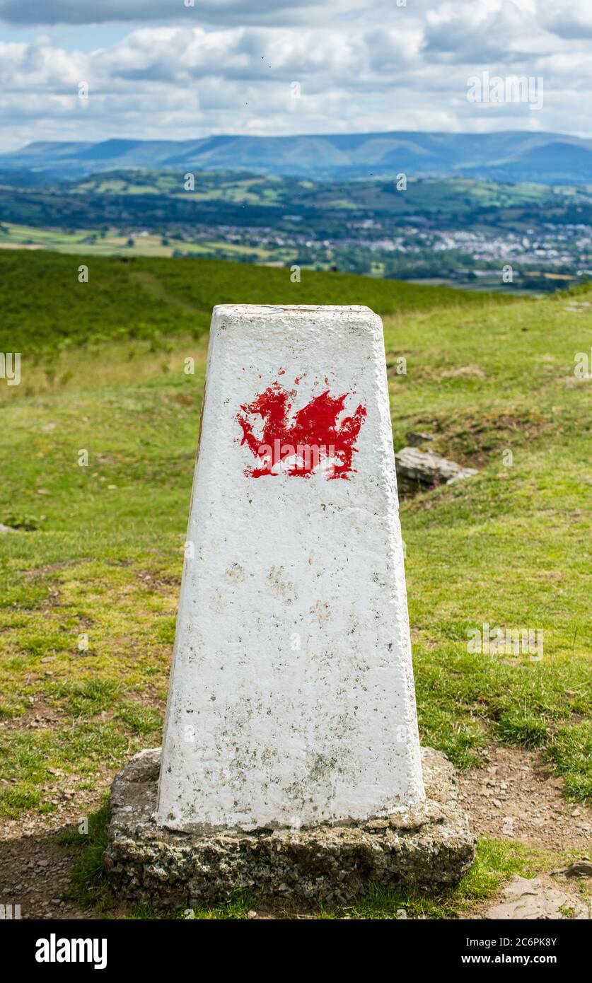 Triangulation point hi-res stock photography and images - Alamy