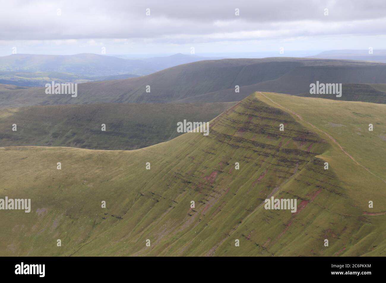Green ridge hi-res stock photography and images - Alamy