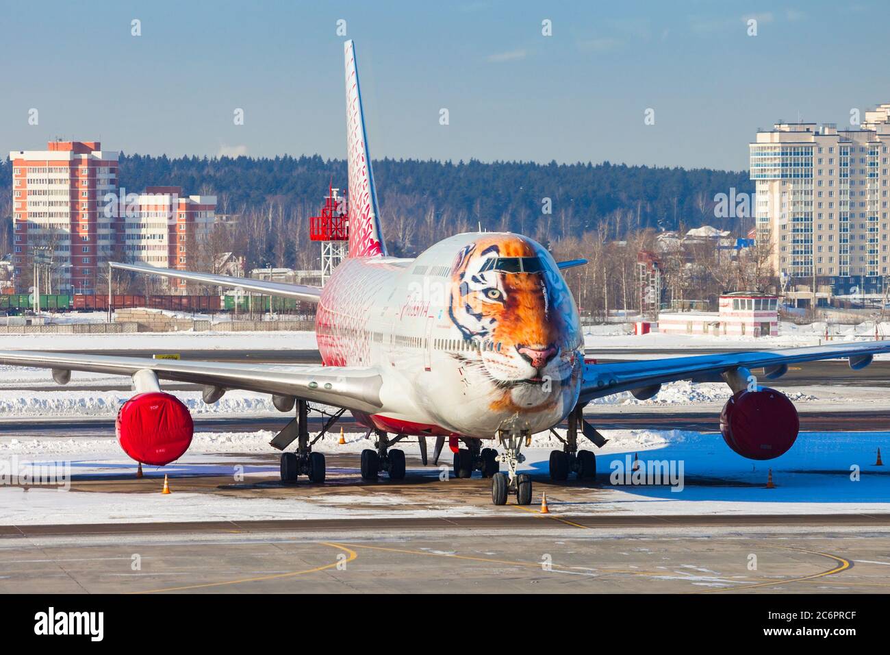 Passenger boeing 747 rossiya hi-res stock photography and images - Alamy