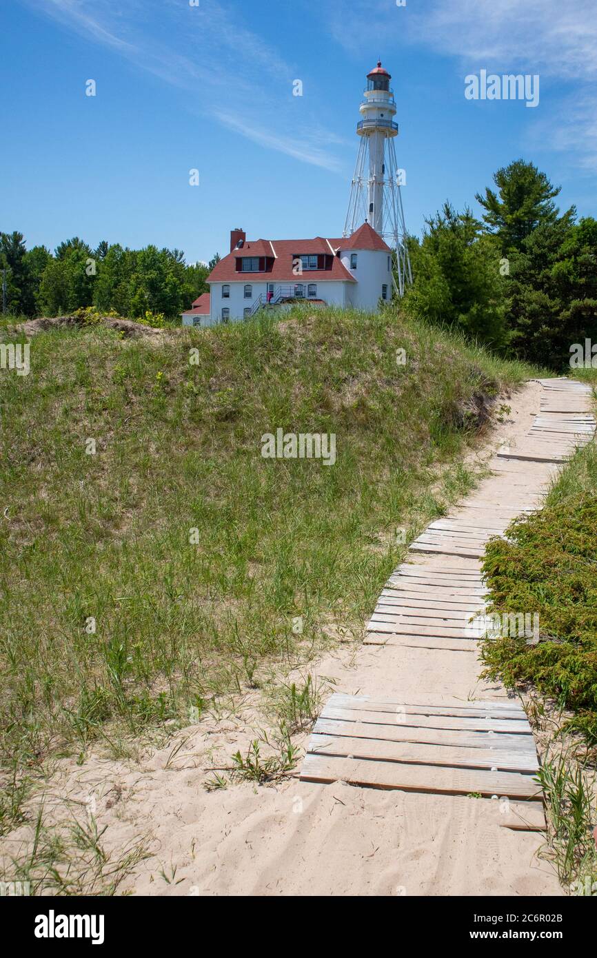 Twin lakes park lighthouse hi-res stock photography and images - Alamy