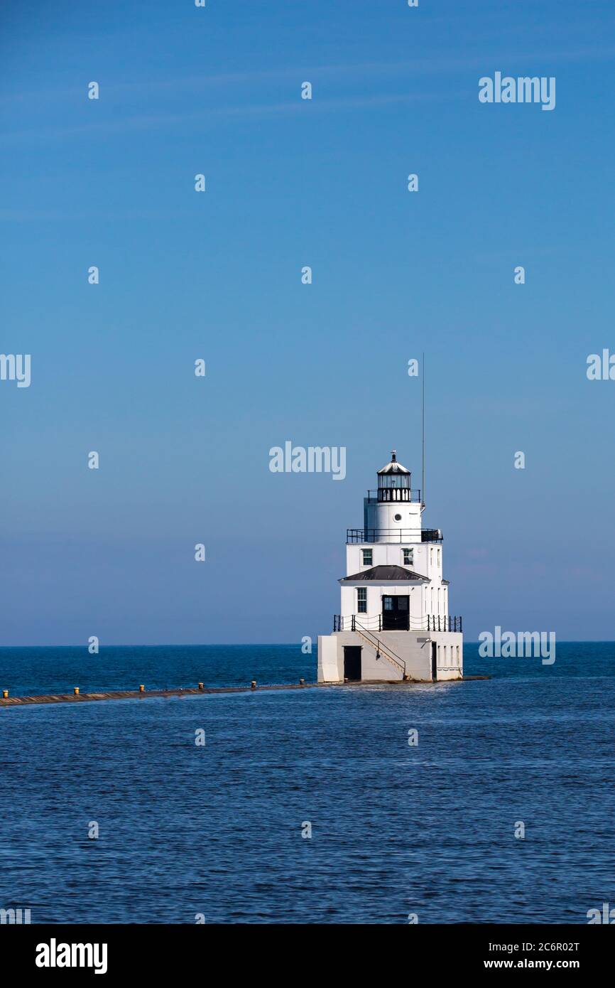 Manitowoc North Breakwater Lighthouse in Manitowoc, Wisconsin in July ...