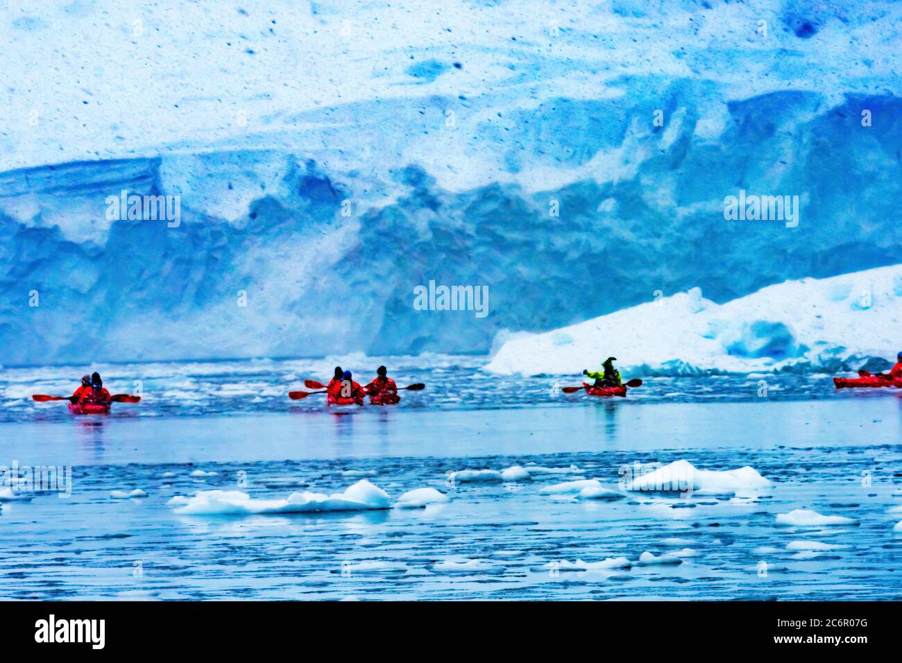 Snowing Red Kayaks Iceberg Blue Glacier Paradise Harbor Bay Antarctic ...