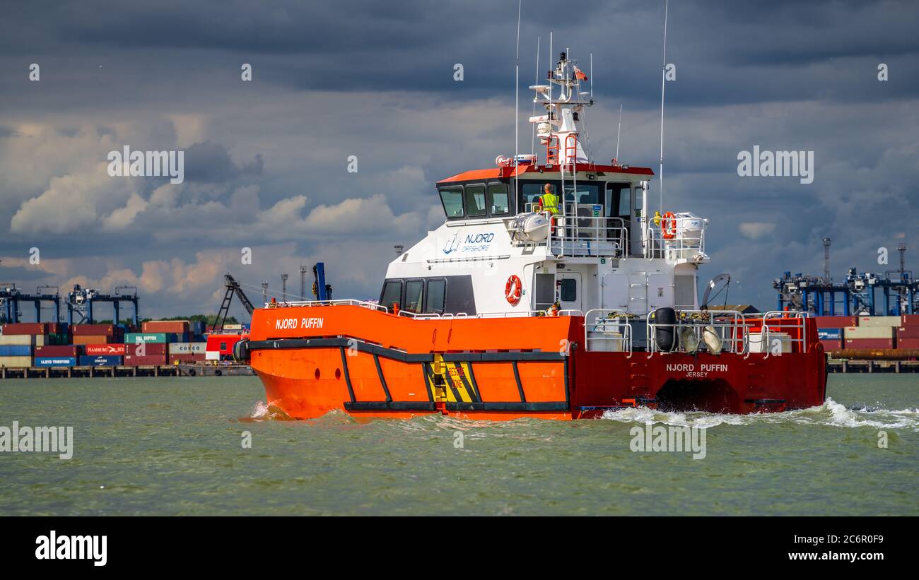 Fast offshore supply vessel hi-res stock photography and images - Alamy