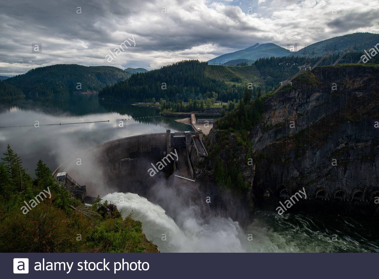 Boundary Dam High Resolution Stock Photography and Images - Alamy