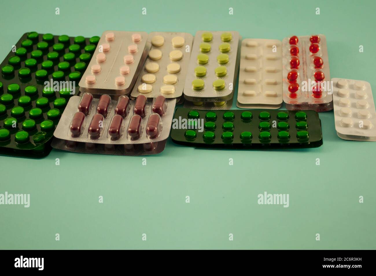 Vitamin cure drug green hi-res stock photography and images - Alamy