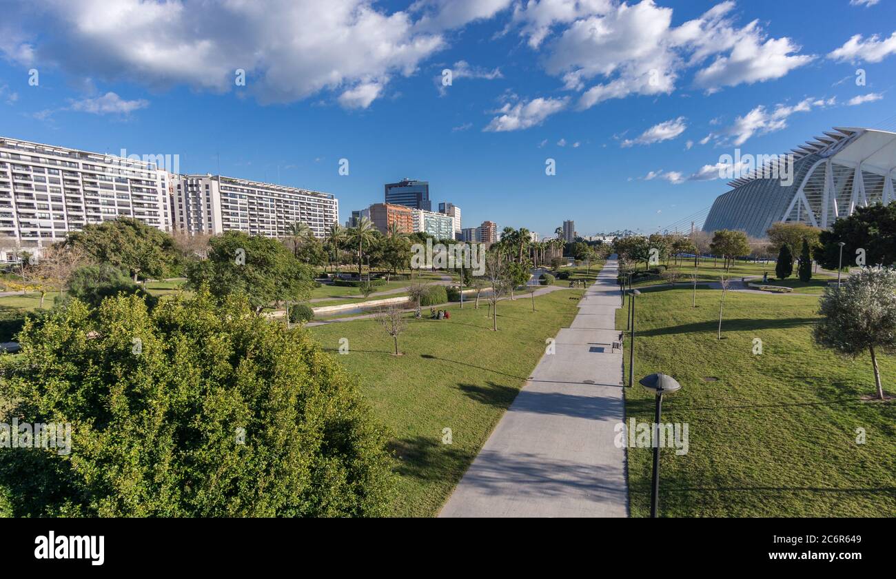 Turia River gardens Jardin del Turia, leisure and sport area ...