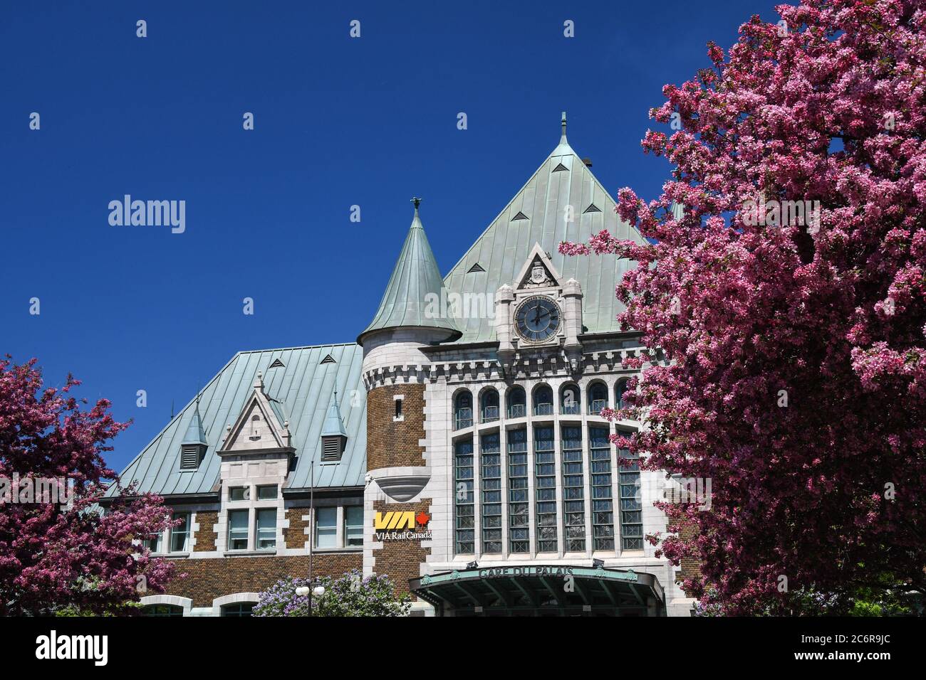Quebec city via rail station hi-res stock photography and images - Alamy