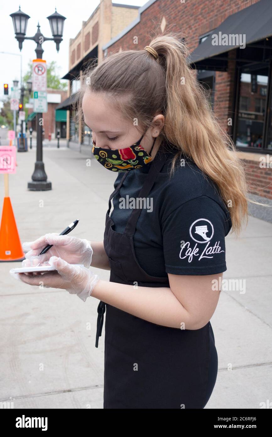 Curbside Service High Resolution Stock Photography and Images - Alamy