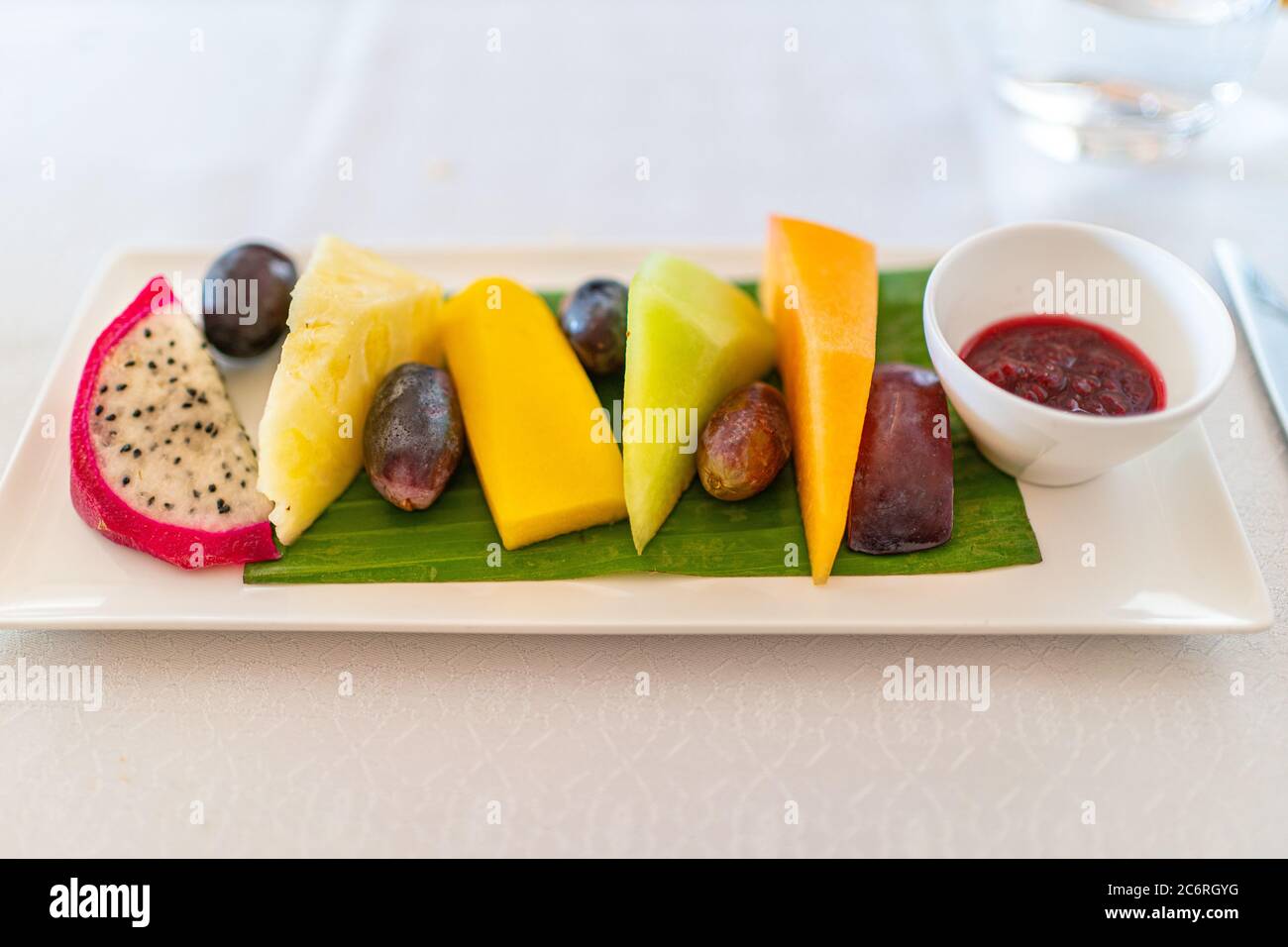 Cut fruits hi-res stock photography and images - Alamy