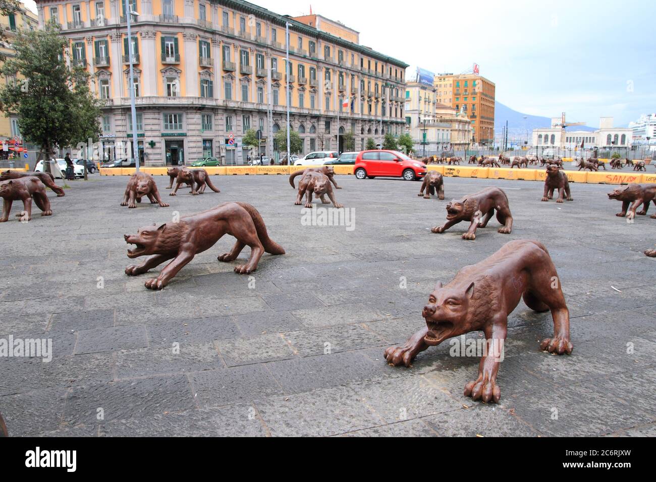 Chinese modern statues hi-res stock photography and images - Alamy