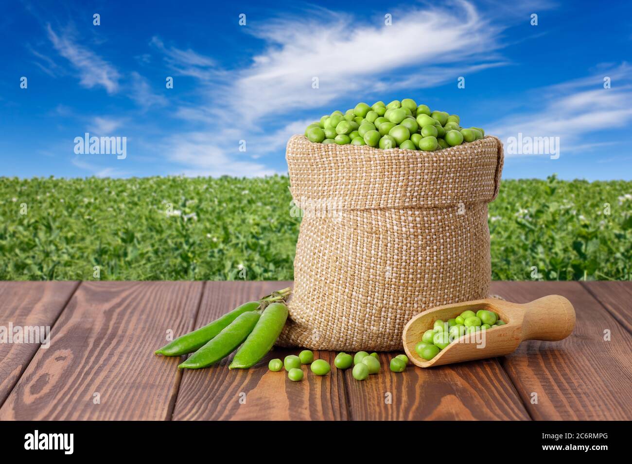 green peas in burlap sack Stock Photo - Alamy