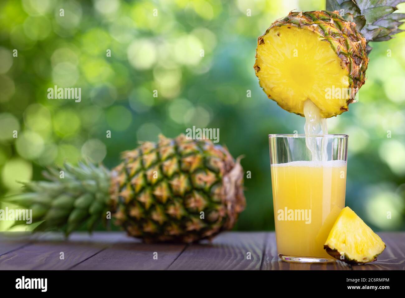 Pineapple juice hi-res stock photography and images - Alamy