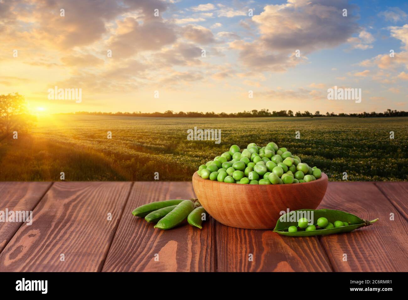 Cloud peas hi-res stock photography and images - Alamy