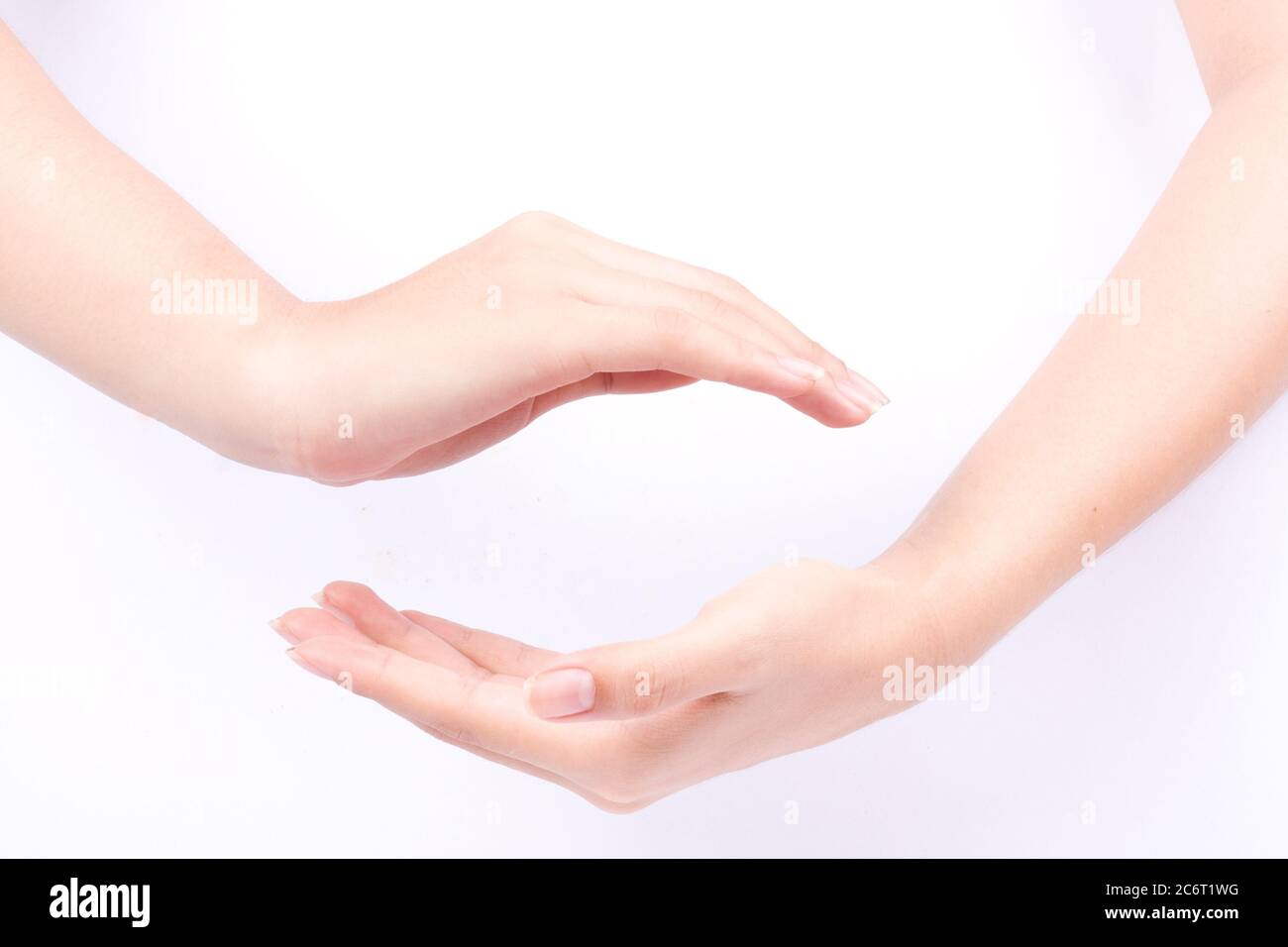 Hands cupped together hi-res stock photography and images - Alamy