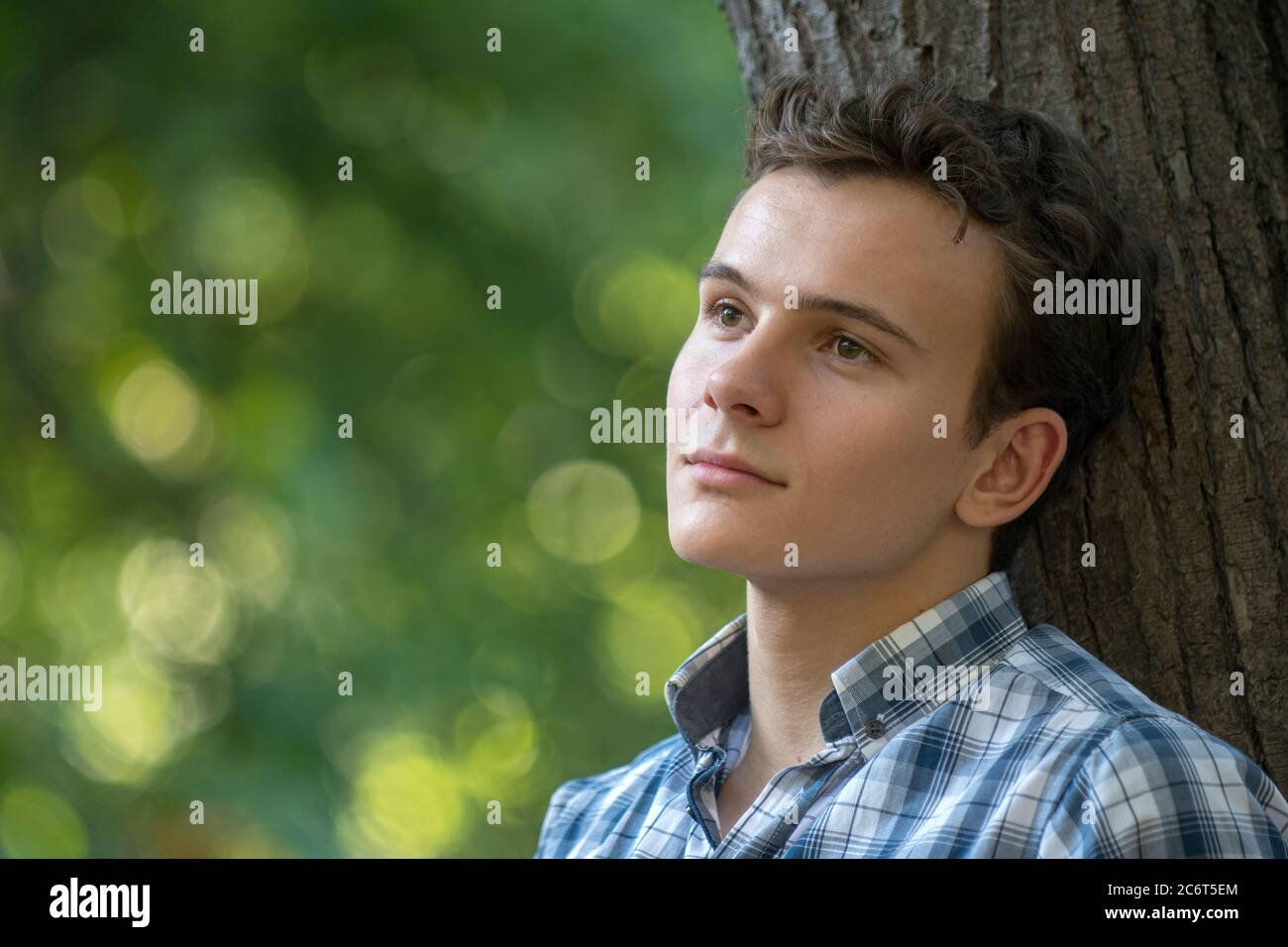 Man daydreaming hi-res stock photography and images - Alamy