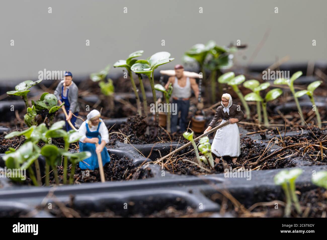 Miniature people figures construction hi-res stock photography and ...