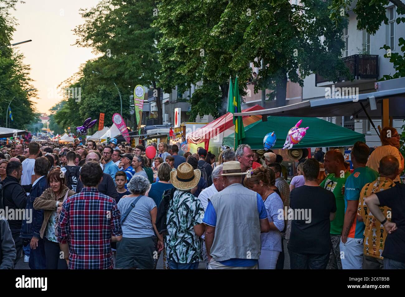Multicultural festival hi-res stock photography and images - Alamy