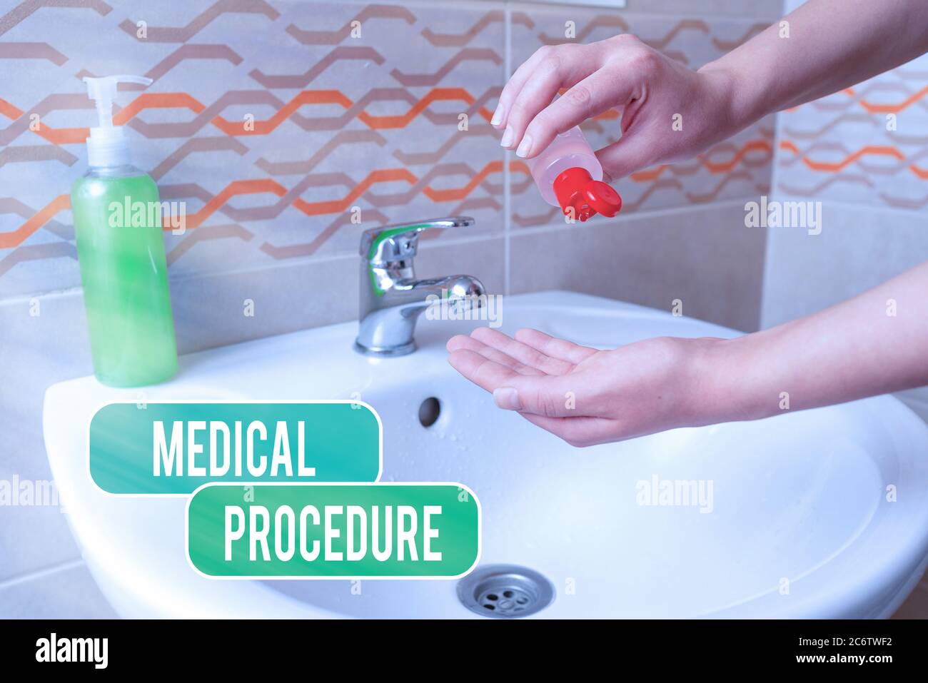 Surgical handwashing hi-res stock photography and images - Alamy