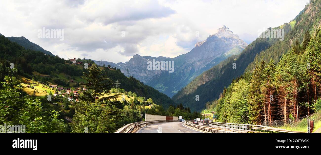Canton uri and switzerland and town hi-res stock photography and images ...