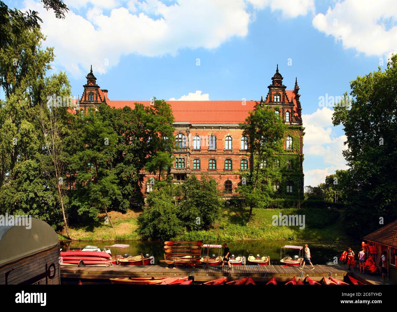 Wroclaw poland museum exterior hi-res stock photography and images - Alamy