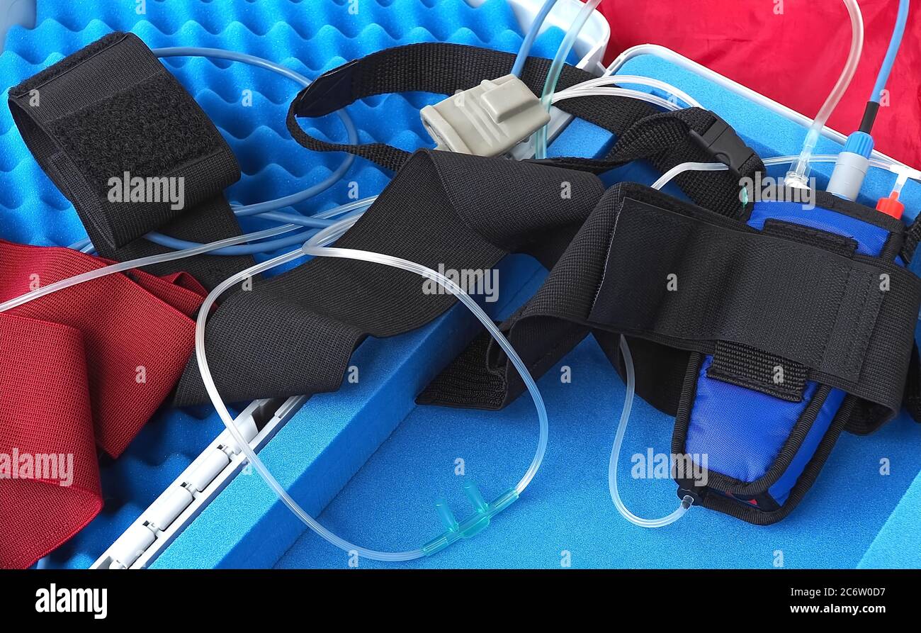 Medical Sleep monitoring equipment to measure snoring and sleep apnea ...