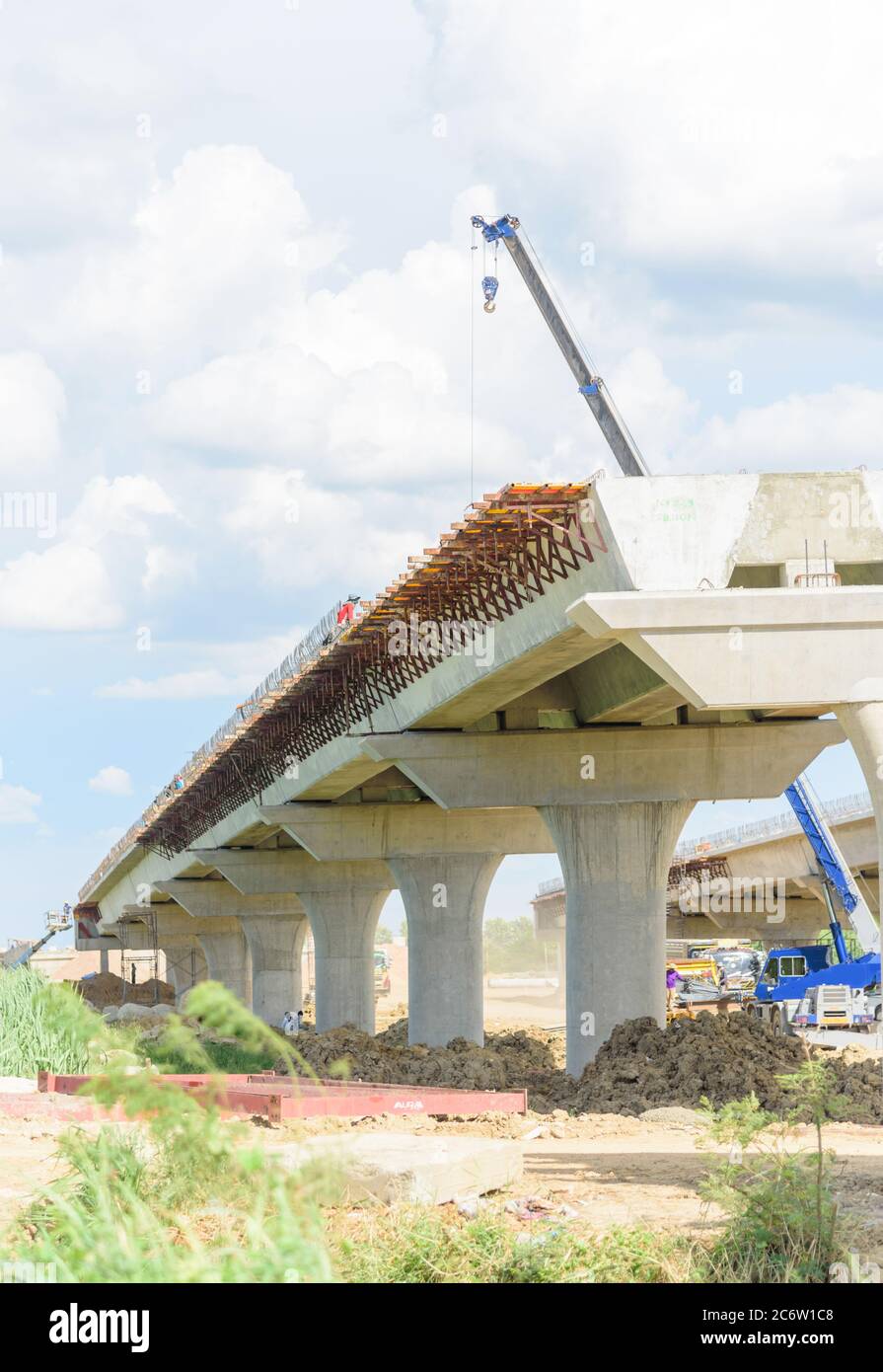 Building under fast construction hi-res stock photography and images ...