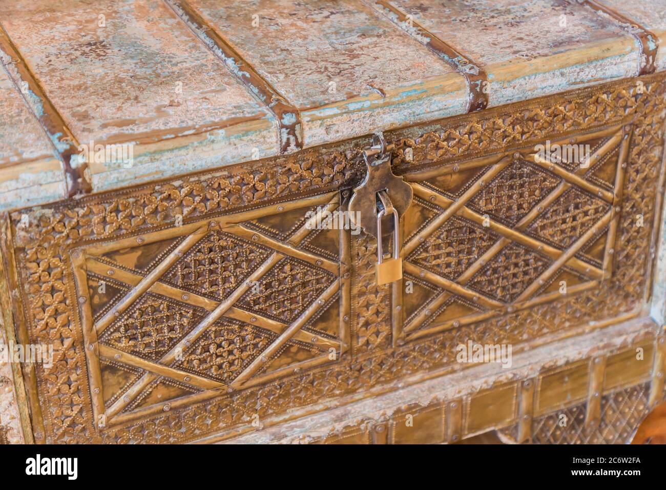close up of rustic vintage chest with metal locker Stock Photo - Alamy