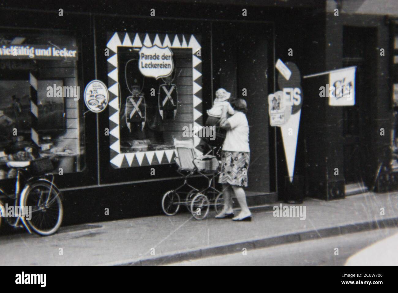 Fine 70s vintage black and white lifestyle photography of a woman ...