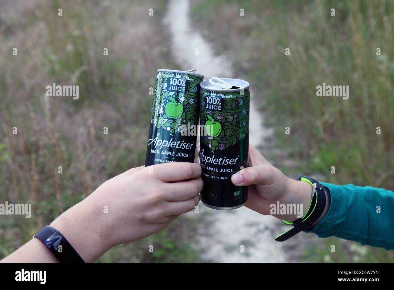Children drinking appletiser hi-res stock photography and images - Alamy