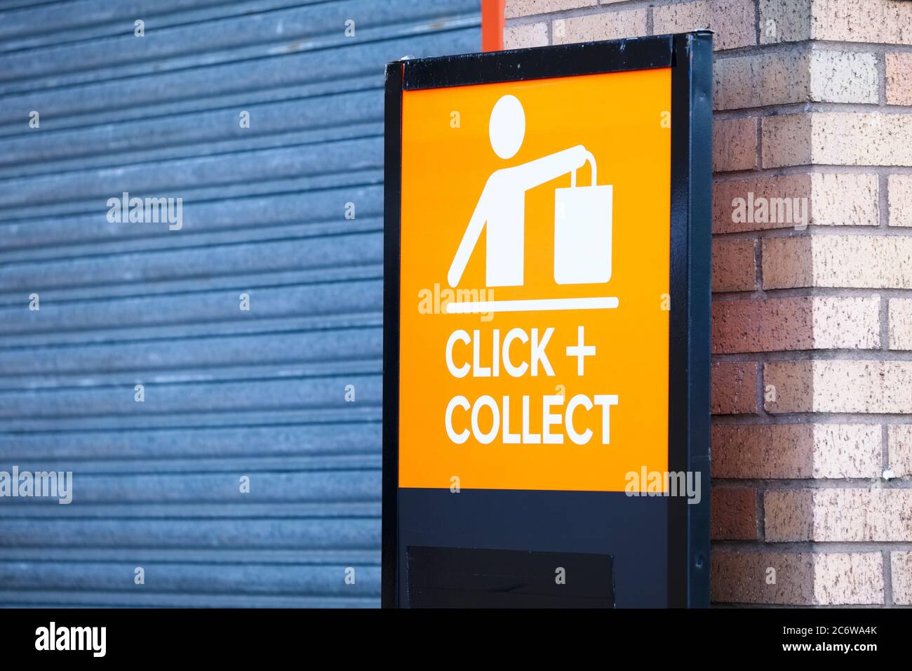 Click and collect hi-res stock photography and images - Alamy