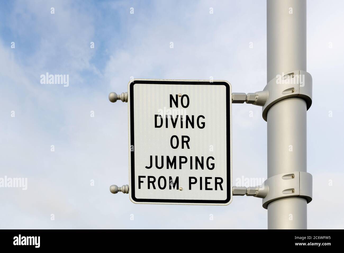 No jumping sign hi-res stock photography and images - Alamy