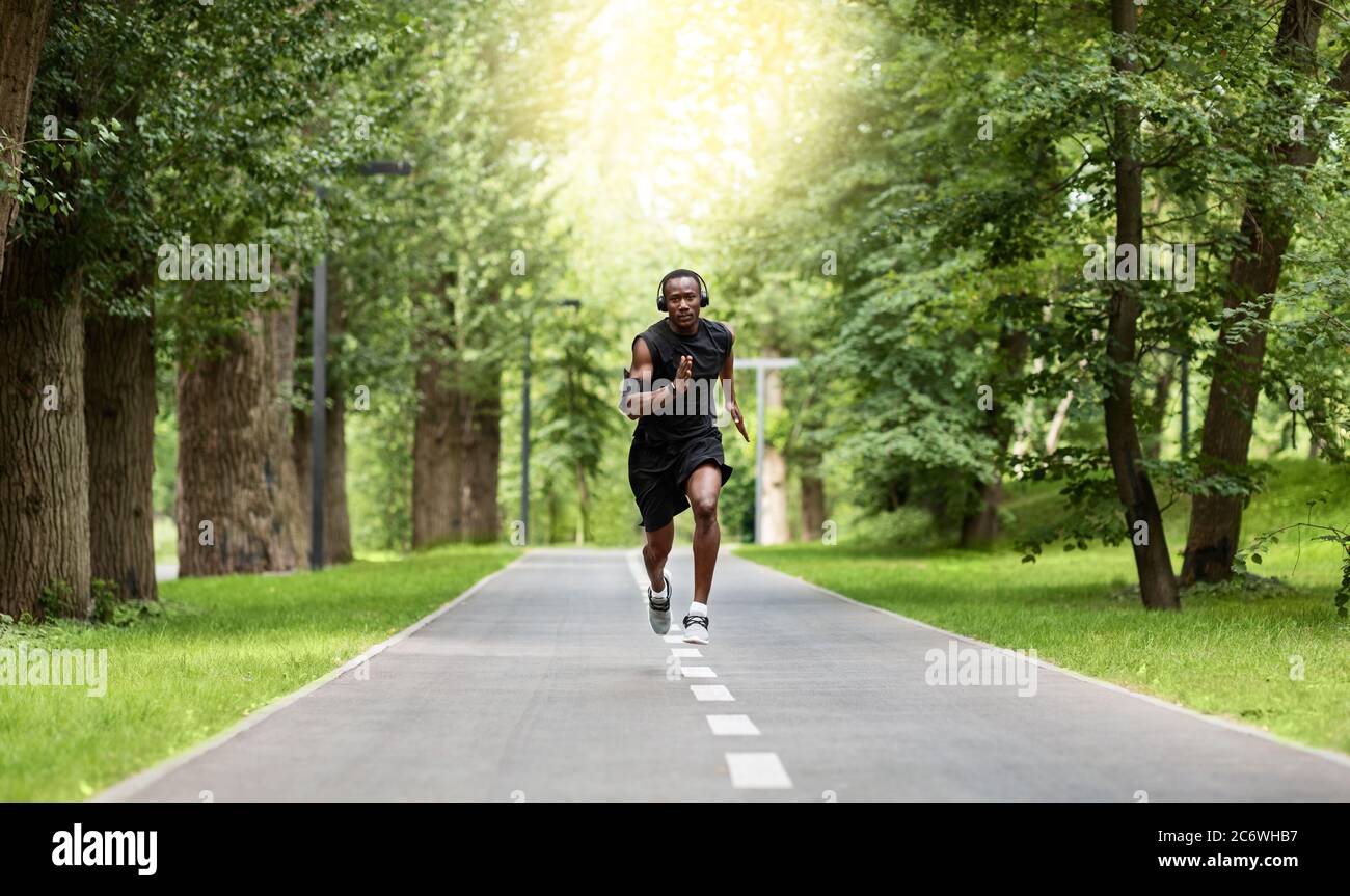 African marathon runner hi-res stock photography and images - Alamy