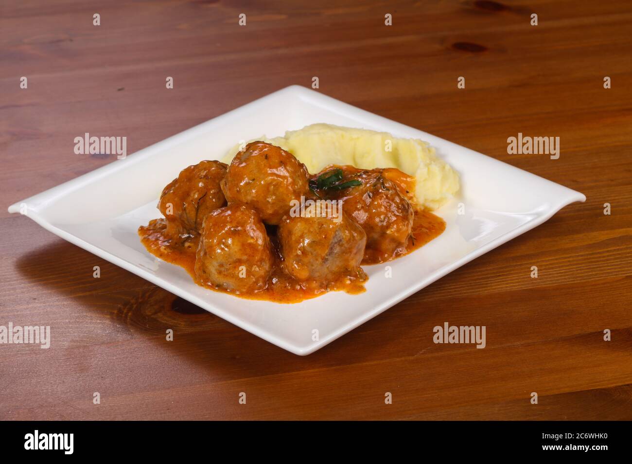 Minced meat balls with mashed potato Stock Photo - Alamy