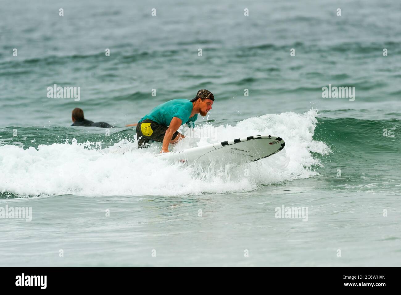 Man surfing at Venice Beach in Los Angeles, California Stock Photo - Alamy